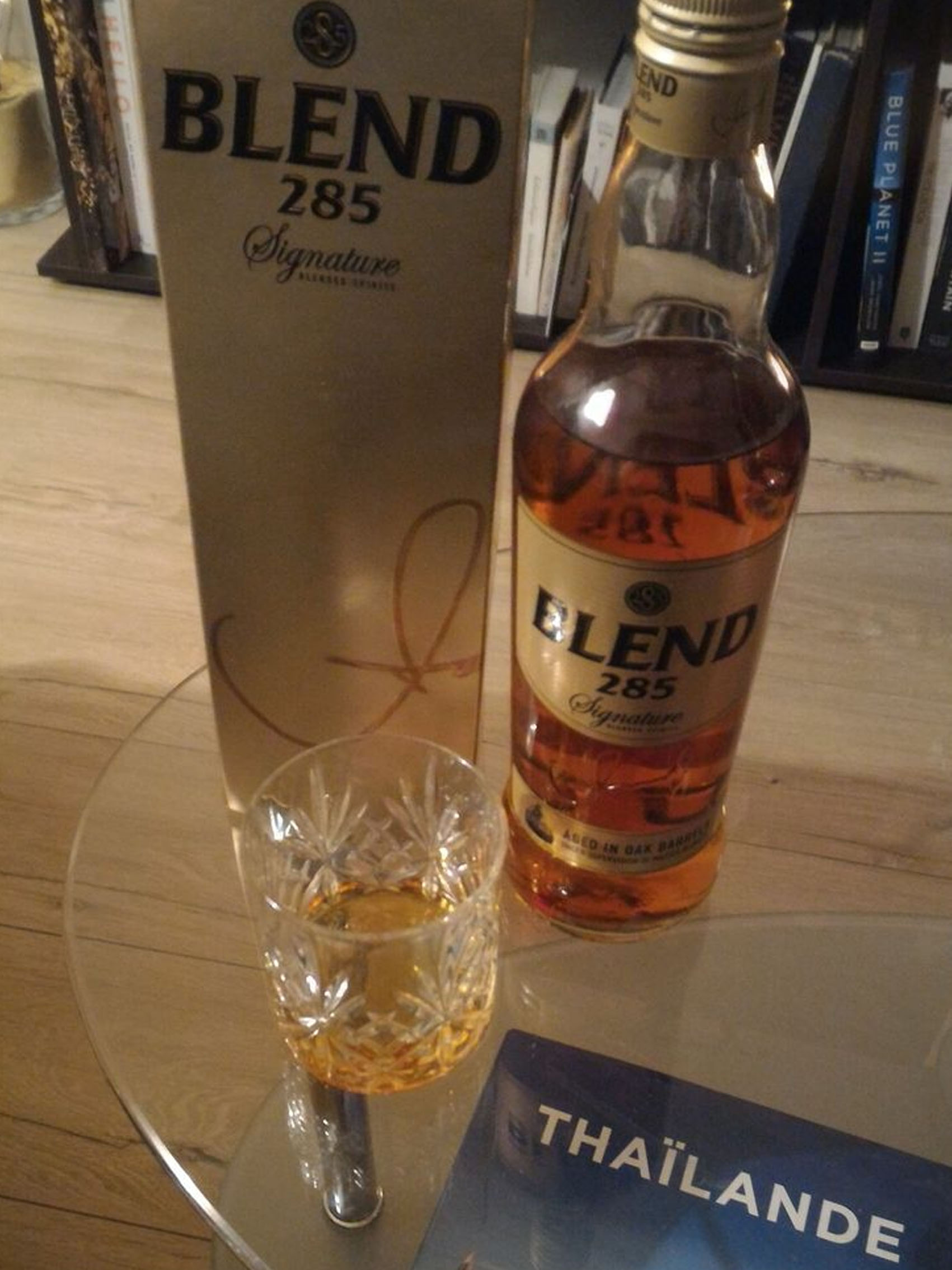 Rượu Spirit Blend 285 Signature Vàng (Quà Tết 2025) - Giá chỉ 530.000₫